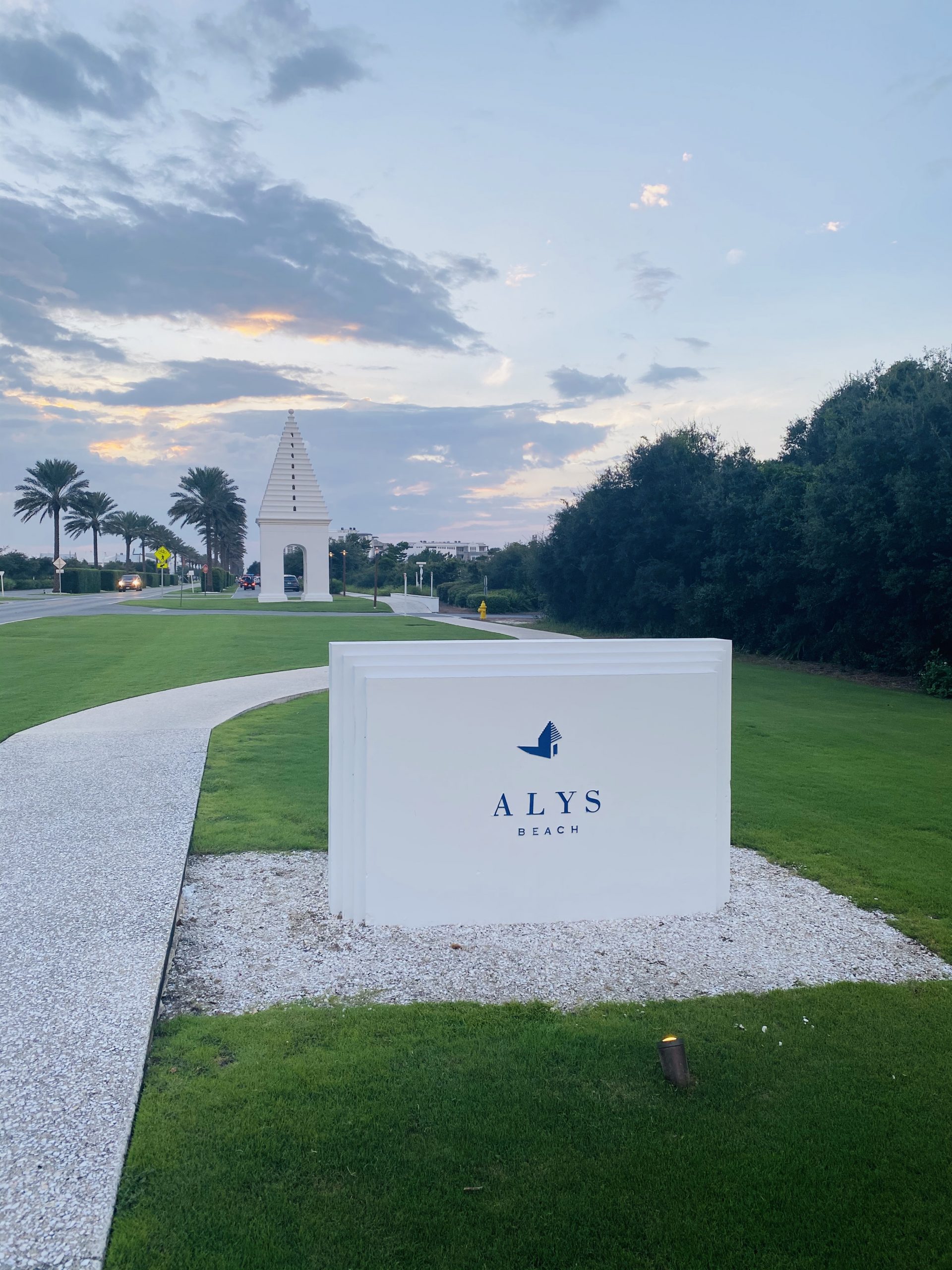 Alys Beach: An upscale destination on a low key stretch of highway in ...