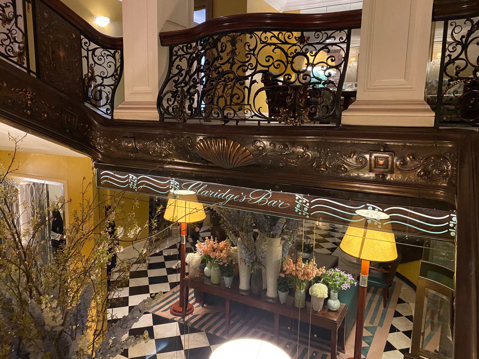 LONDON IS SPECTACULAR: INSIDE CLARIDGE'S + A MOTHER'S DAY GIFT GUIDE ...